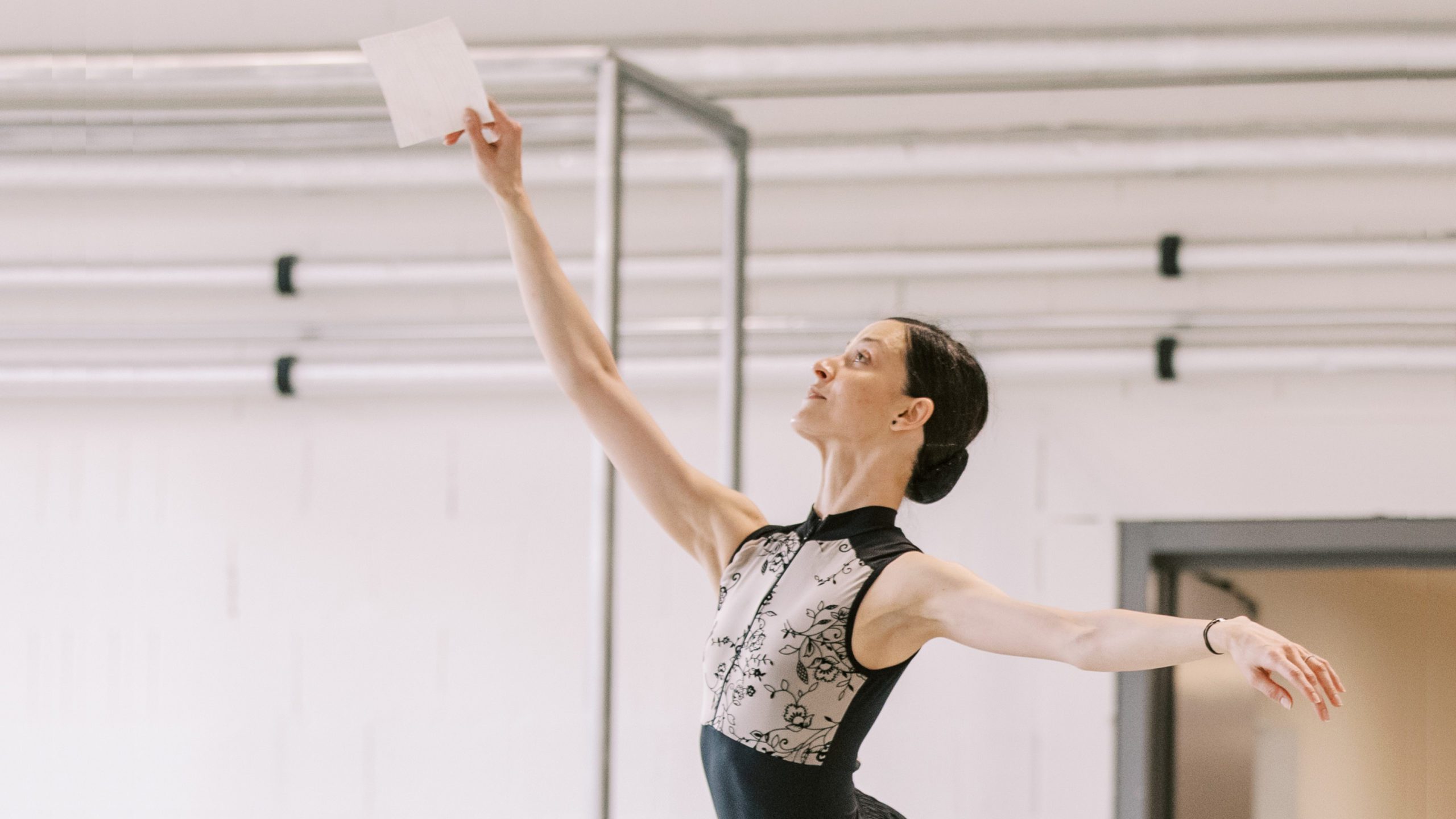 Watch out for the grey market | Béjart Ballet Lausanne